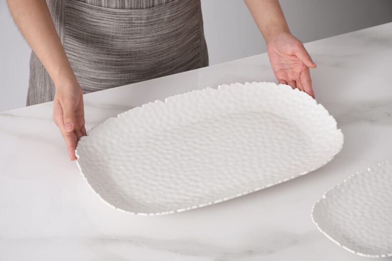 Extra Large Serving Platter- Shatterproof Melamine - PAMPABAY WHOLESALE